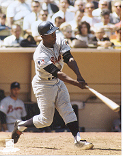 Hank Aaron pose C 8x10 photo - Photographs