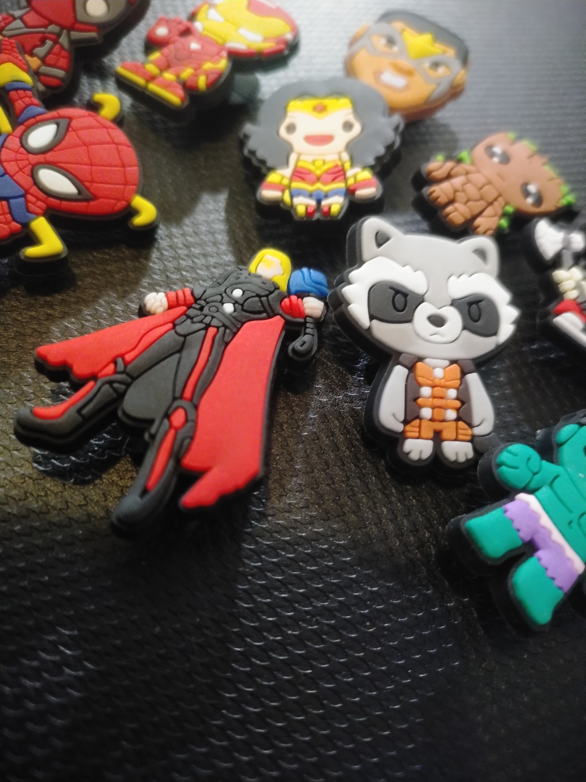 Jibbitz - Avengers - Cartoon, TV, Movie Characters