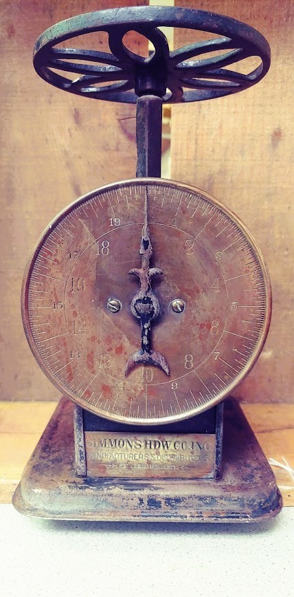 Antique Simmon's Hardware 20 Pound Countertop Scale - Scales