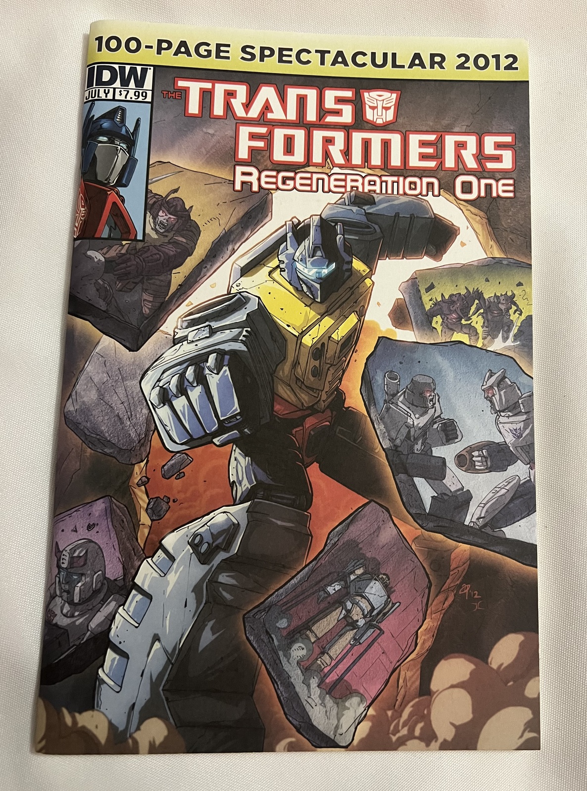 Transformers Regeneration One 100 Page Spectacular GRIMLOCK Cover - Books