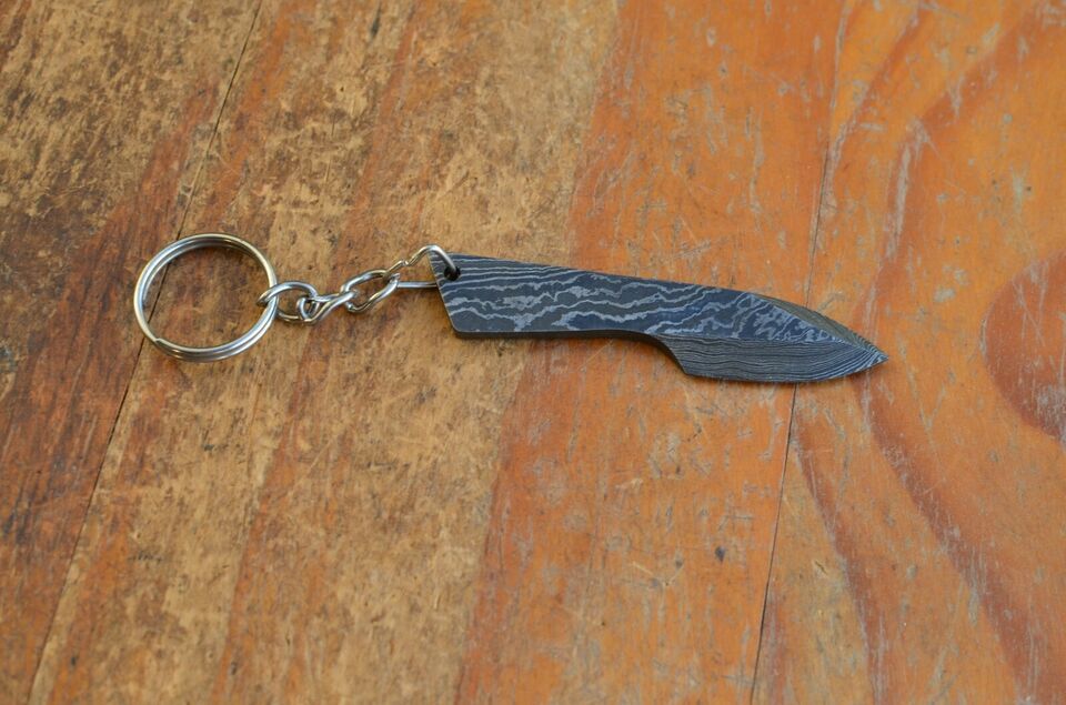 hand forged key chain in damascus steel new from the Eagle Collectionc ...