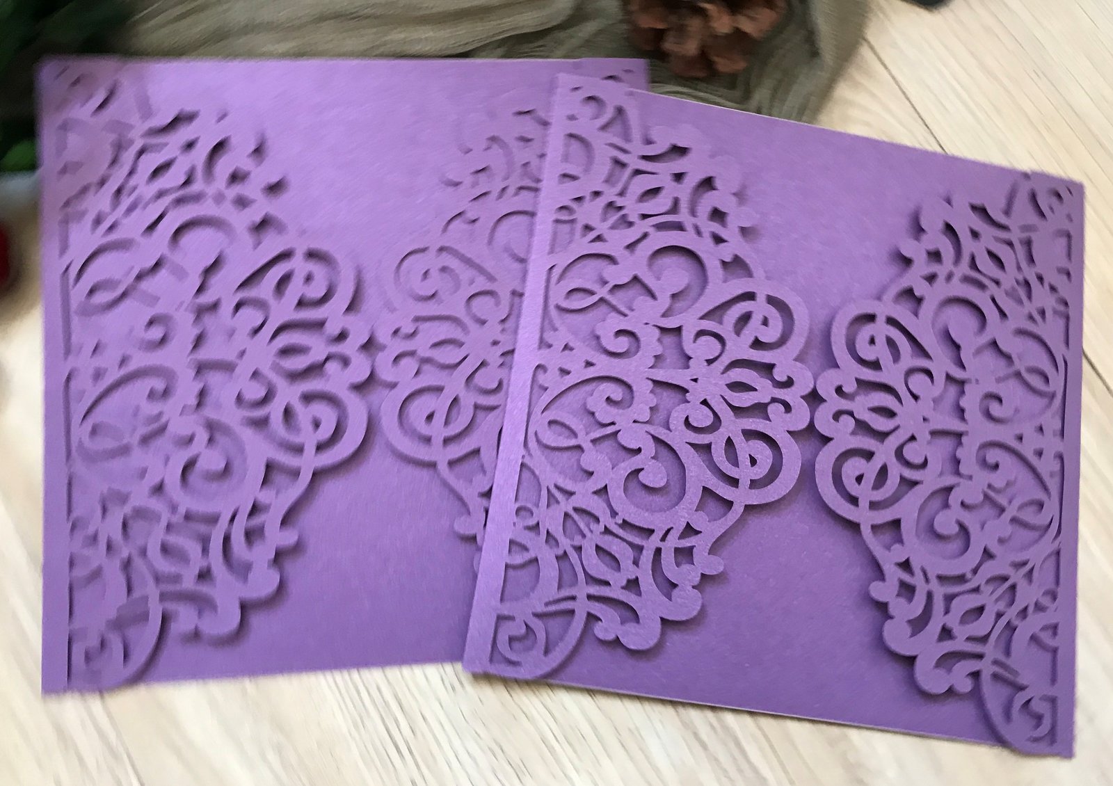 50pcs Purple laser cut wedding invitations cards,Laser Cut Invitation ...