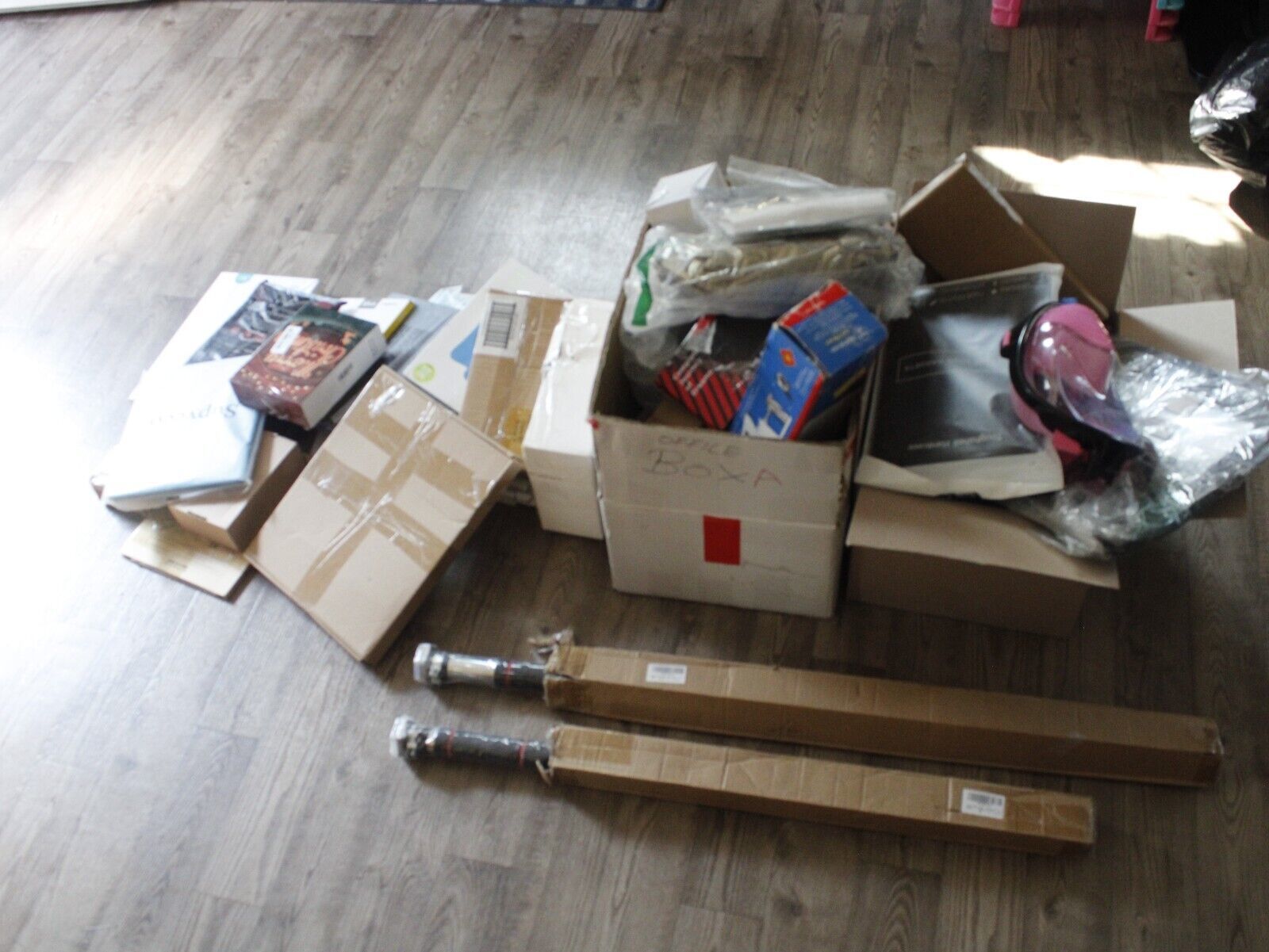 Lot Of Mixed Store Returns Liquidation Items - Other Home & Garden