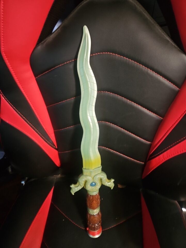 Disney's Raya and the Last Dragon Light-Up Dragon Blade Sword - Action ...