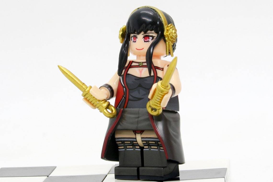 Spy x Family Yor Forger (Black Dress) Minifigures Weapon and ...