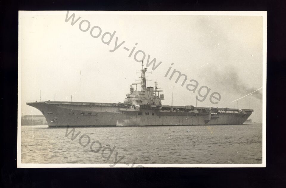 nb0275 - Royal Navy Aircraft Carrier - HMS Centaur R06 - photograph - Other