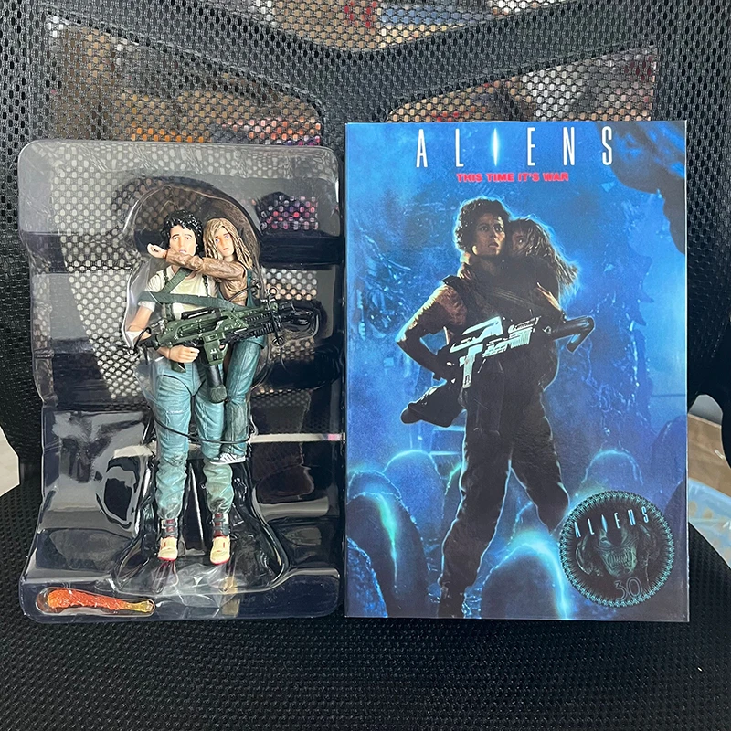 Neca ALIEN 2 Ripley Newt Figure LT Ellen Giger Xenomorph Facehugger ...