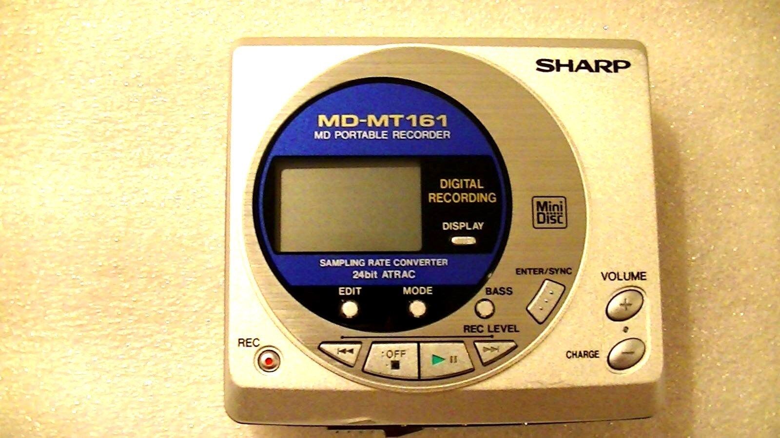 Restored VINTAGE SHARP MINIDISC WALKMAN MODEL MD-MT161, Works very well ...