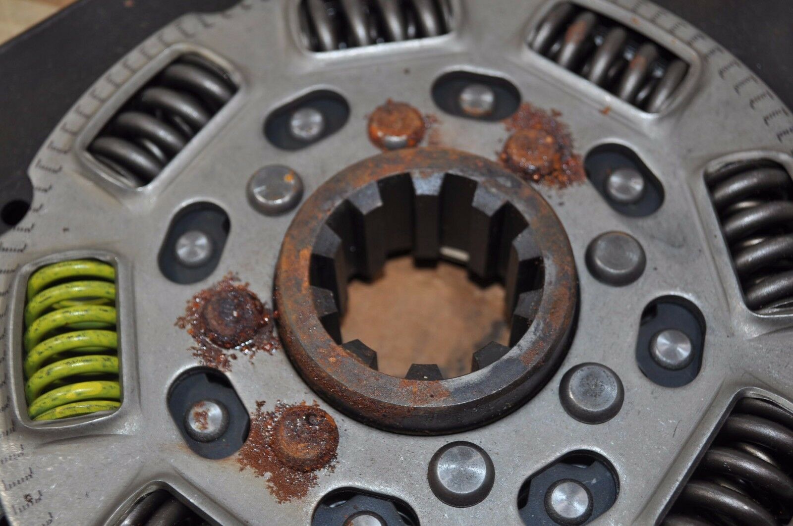 NEW Surplus Ford Navistar Clutch Disc Part# 4C4Z-7550-HA - 2508125C1 ...