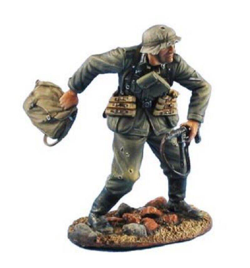 1/35 Resin Model Kit German Soldier Infantryman WW2 Unpainted 036 - Figures