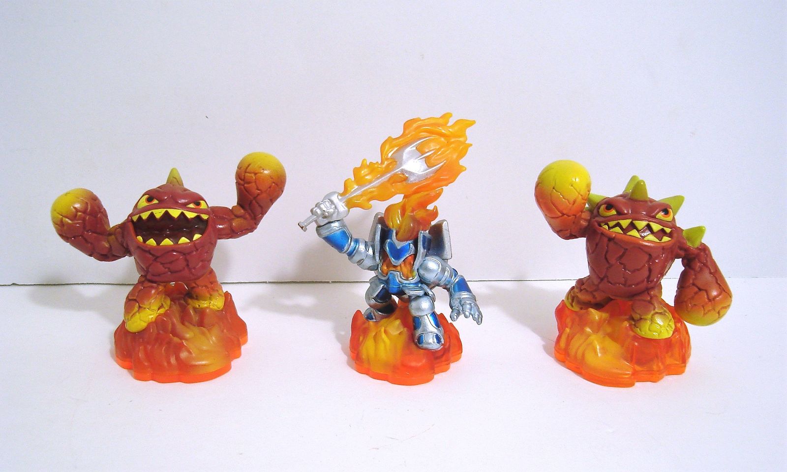 Skylanders Giants Lightcore Eruptor, Ignitor, Eruptor Fire Figures ...
