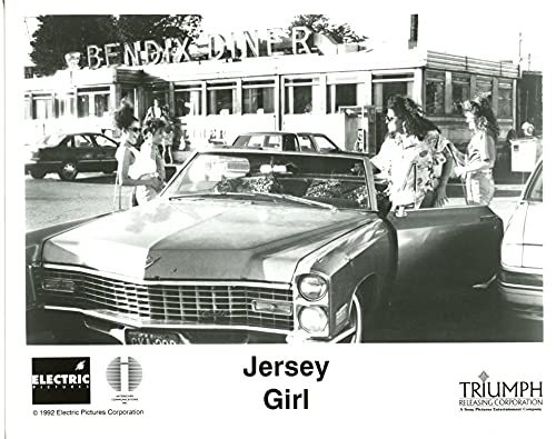 Jami Gertz Jersey Girl 8x10 Original Photo X4086 Action Figures