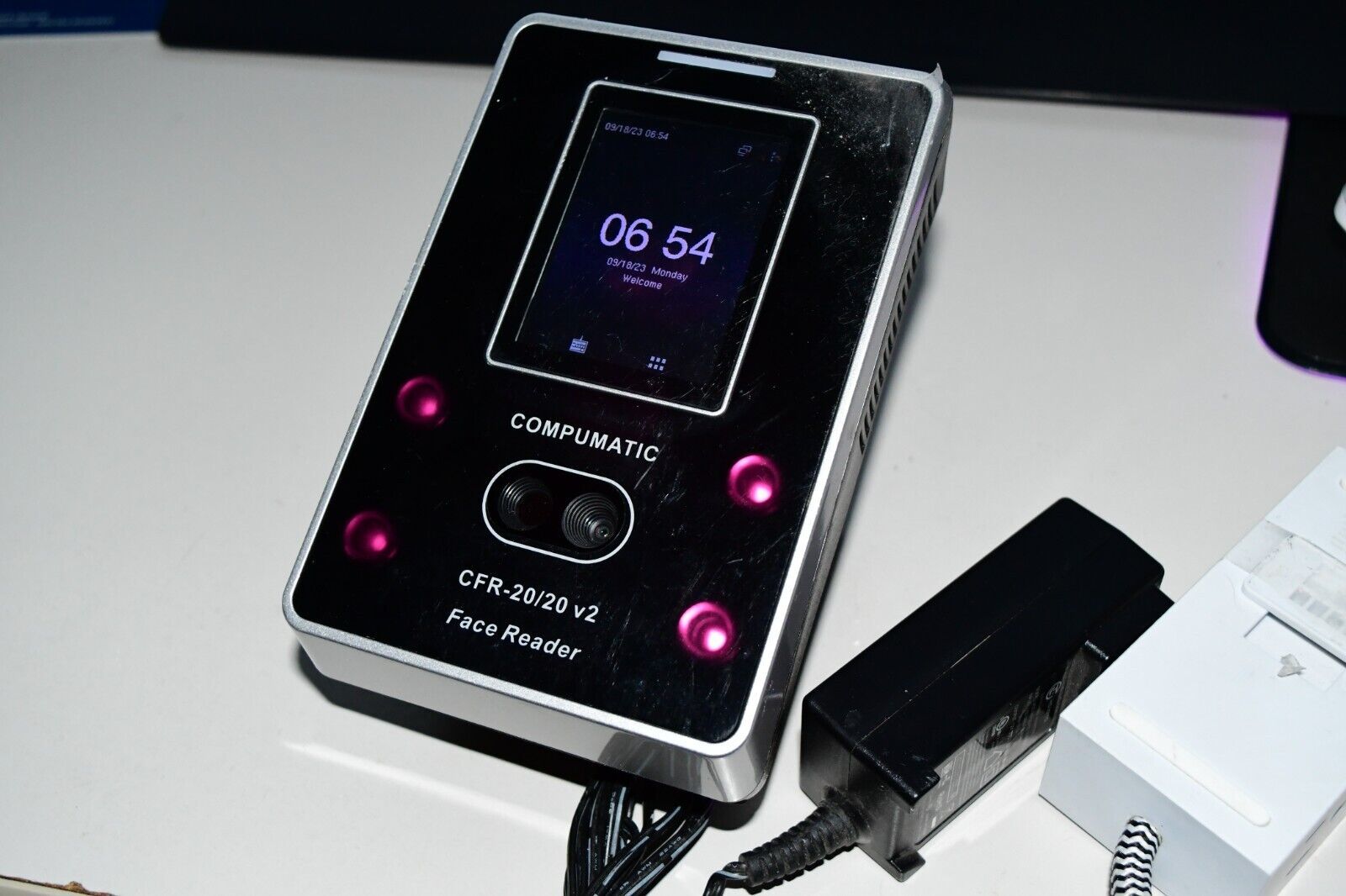 Compumatic CFR-20/20 v2 TOUCHLESS Biometric Face Recognition Time Clock ...