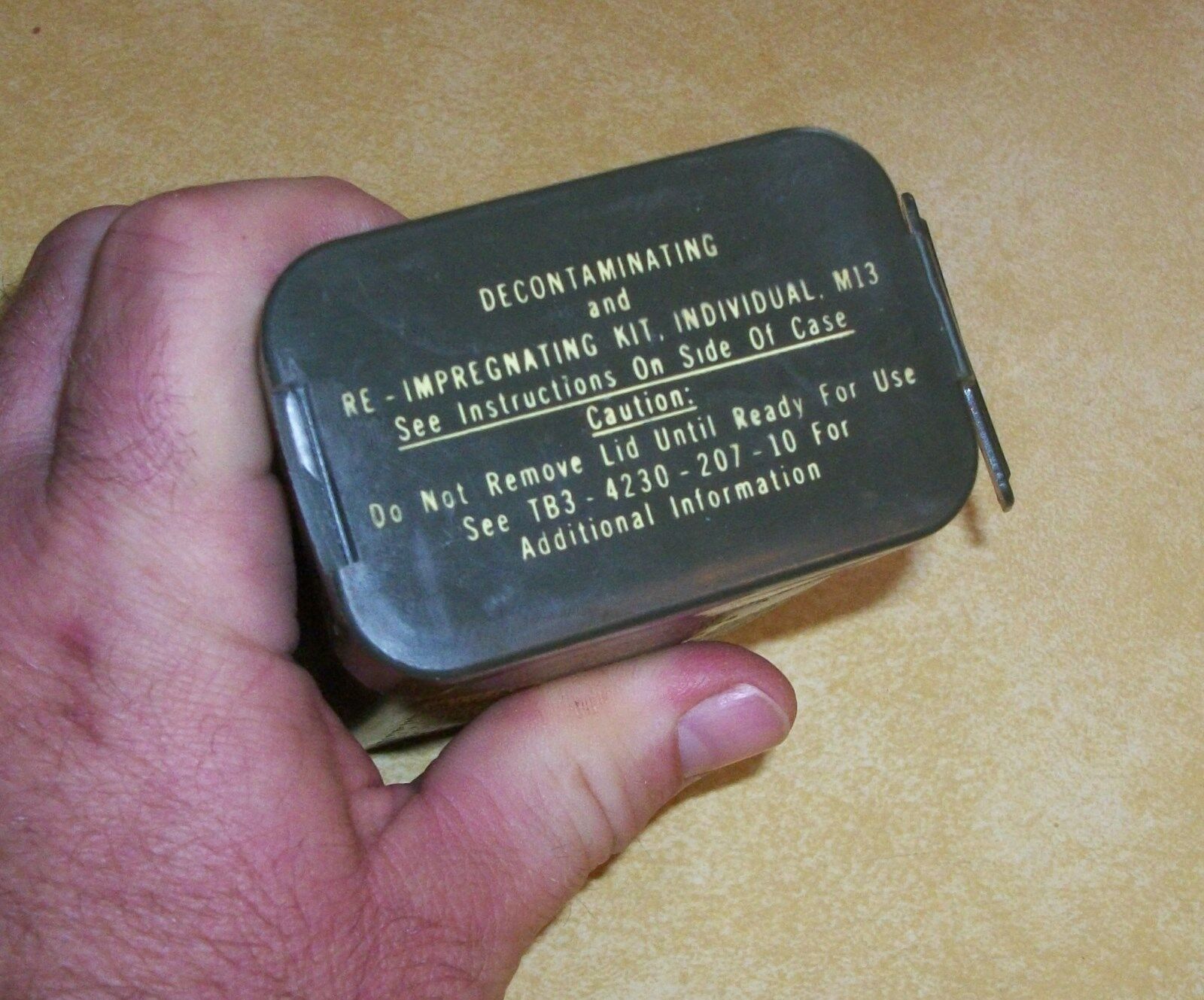 VTG MILITARY DECONTAMINATION KIT ARMY FIELD GEAR VIETNAM WAR RIFLE ...