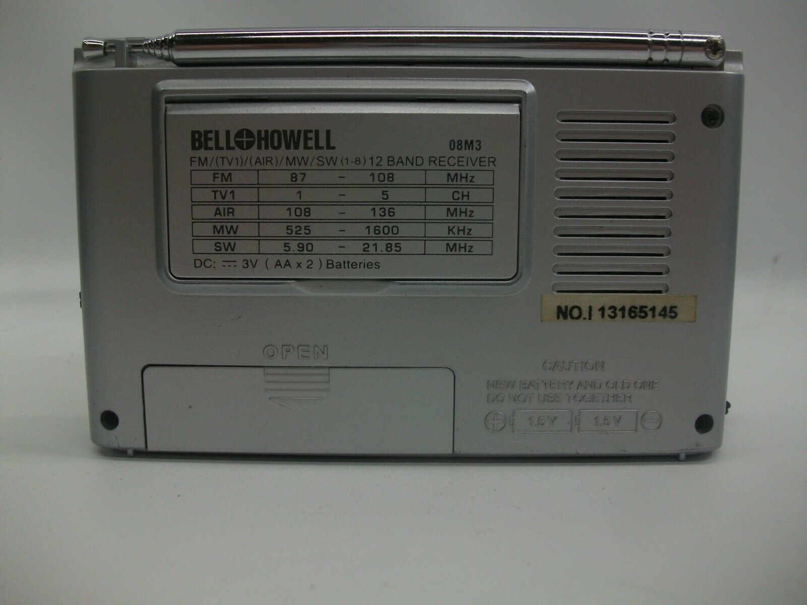 Bell Howell 08M3 12 Band Receiver Portable Radio Tested Works ...
