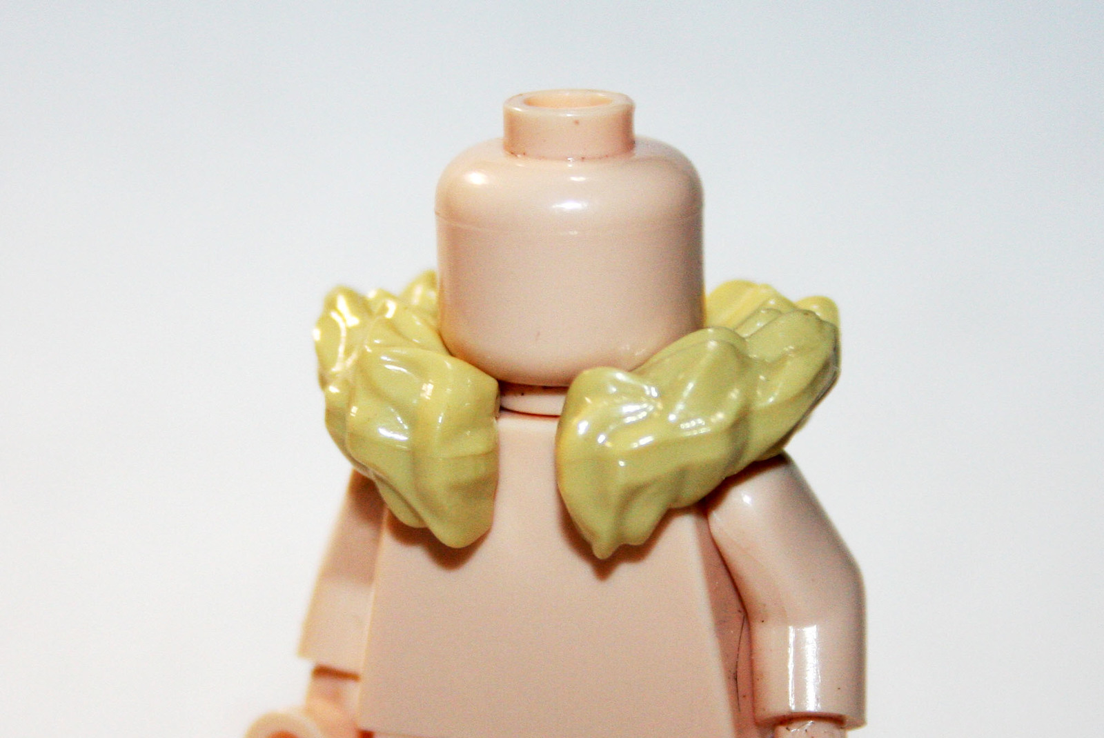 Minifigure Fur Collar Or Bird Nest Building - LEGO (R) Minifigures