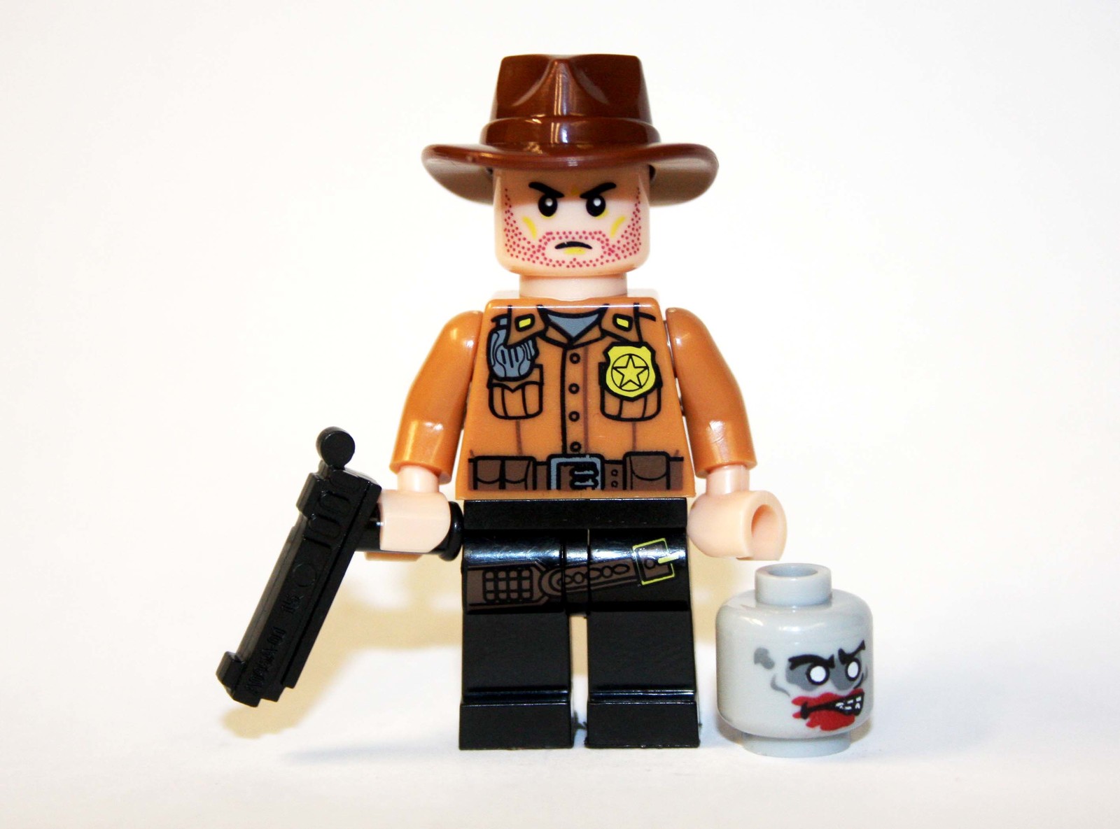 Rick Grimes The Walking Dead Horror Minifigure Packs - LEGO (R) Minifigures
