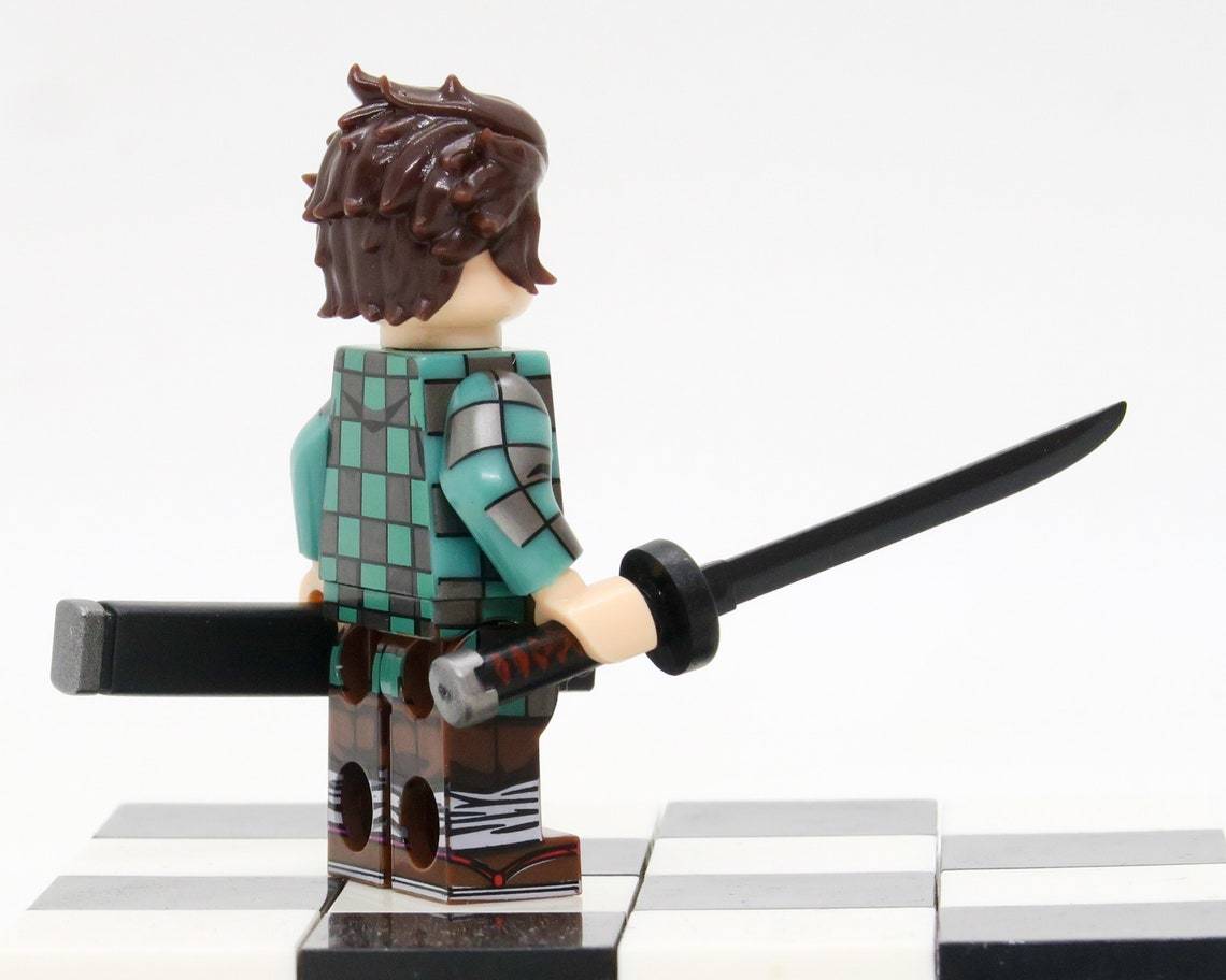 Demon Slayer Kamado Tanjiro (Checkered Suit) Minifigures Weapon and ...