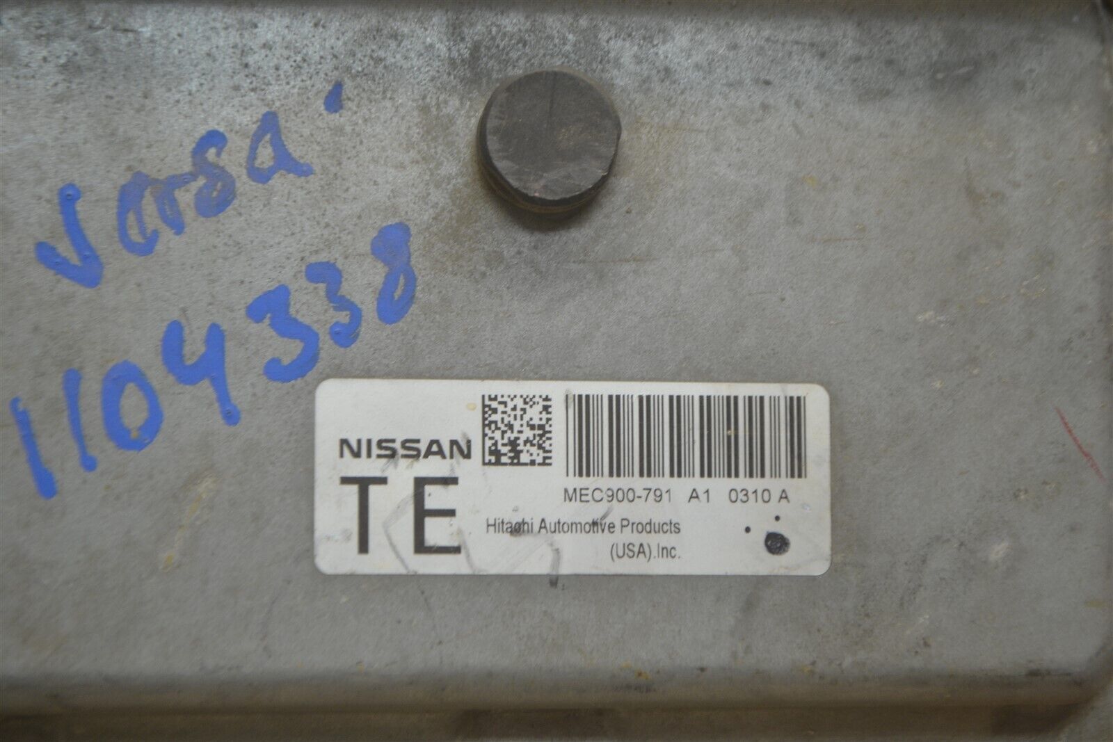 2010-2011 Nissan Versa Engine Control Unit ECU MEC900791A1 Module 694 ...