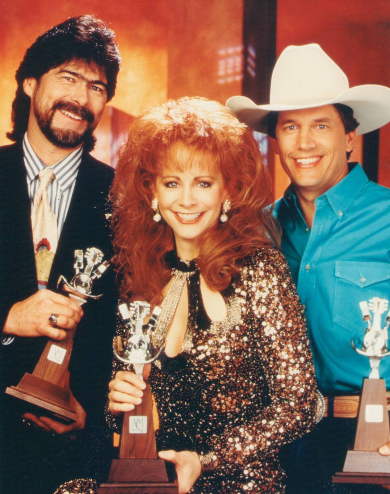 Reba McEntire 8x10 photo - Pose H - Photographs