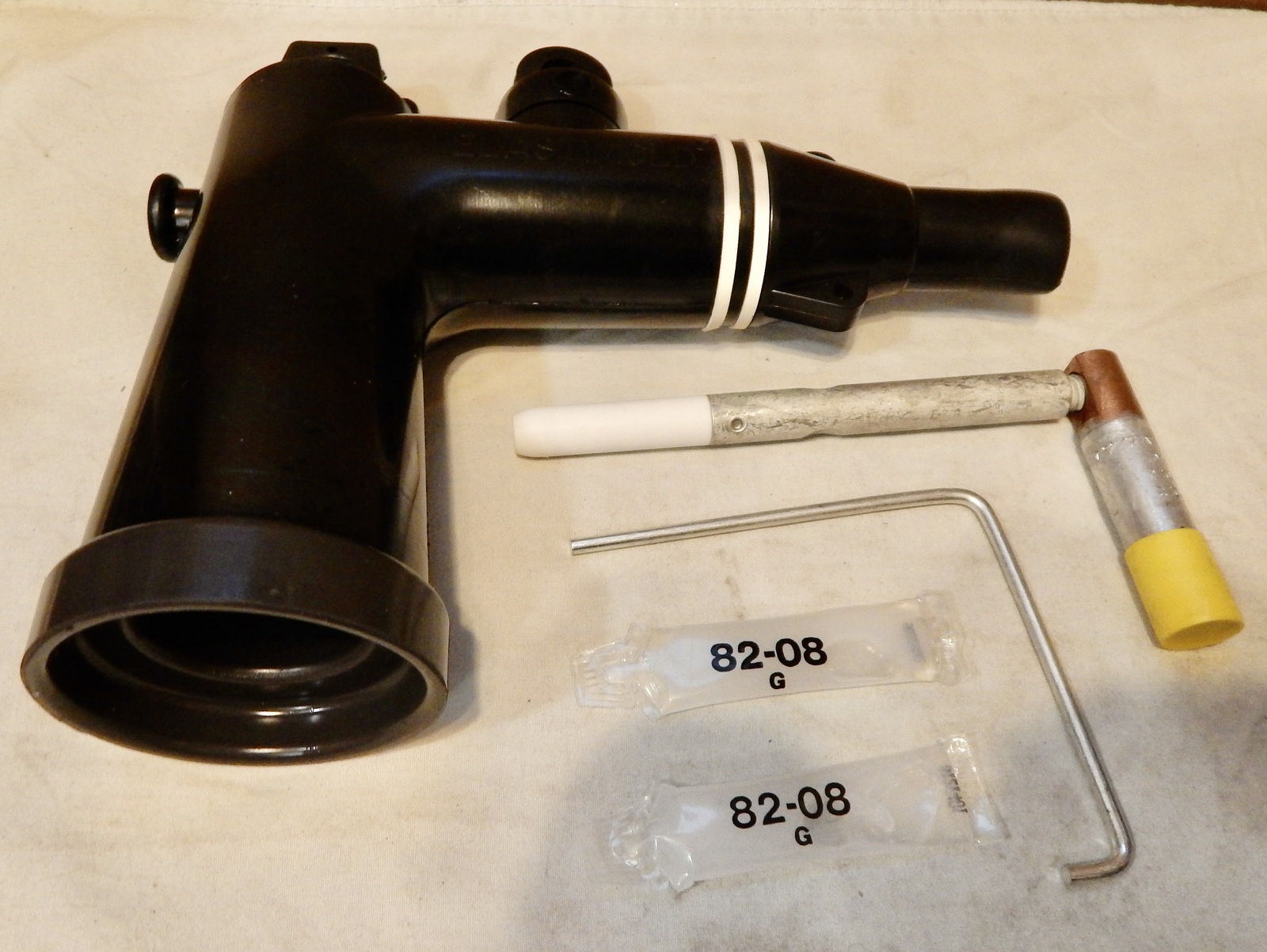 ELASTIMOLD 200A LOADBREAK ELBOW CONNECTOR W/TEST Point 166LR-C-5240 NIB ...