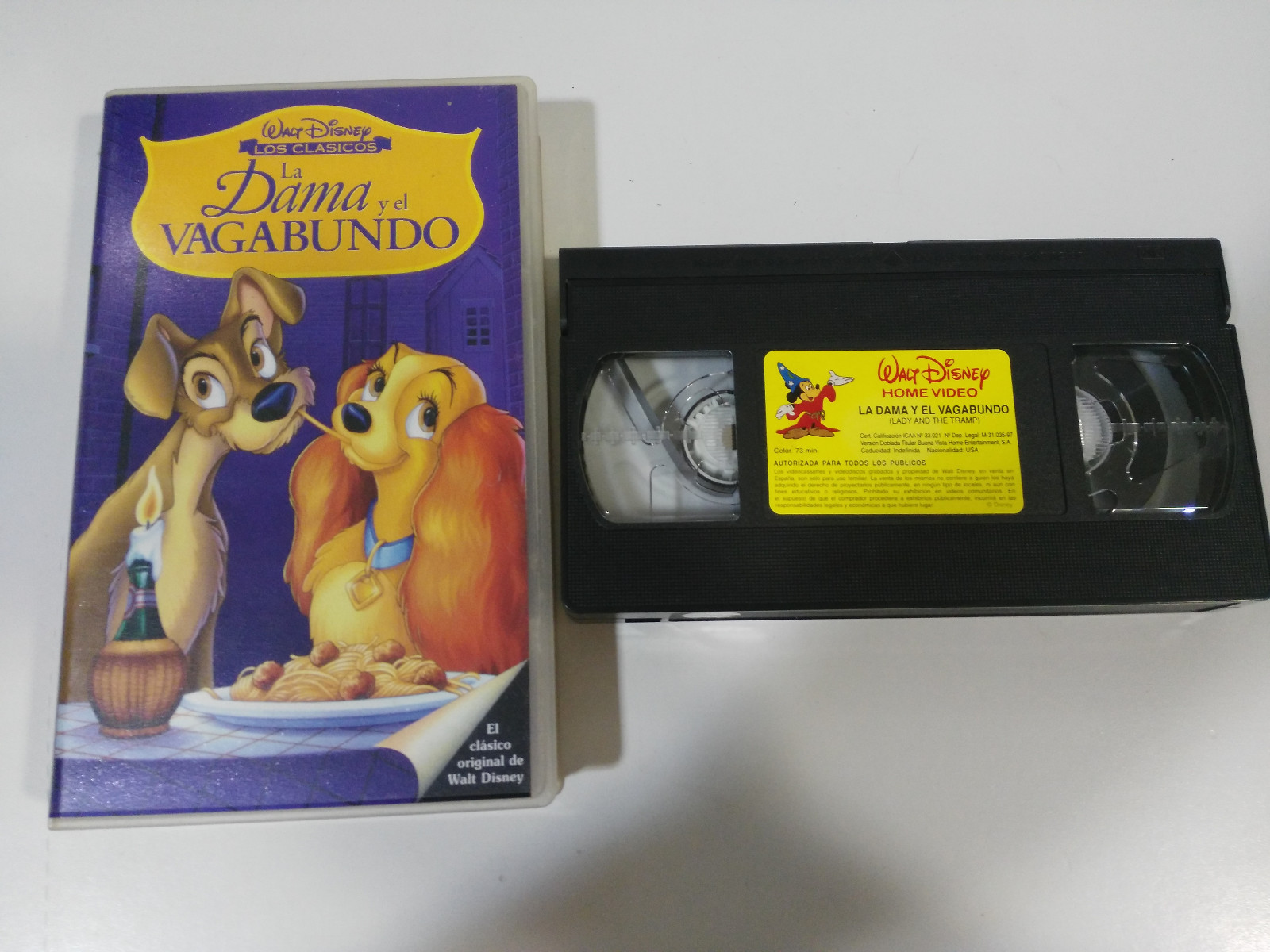 La Femme Y el Rover los Classiques de WALT DISNEY VHS Tape Film - 2T ...