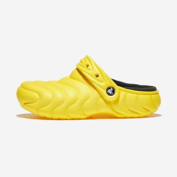 Crocs Classic Lined Overpuff Clog - Cyber Yellow (210059) - Athletic Shoes