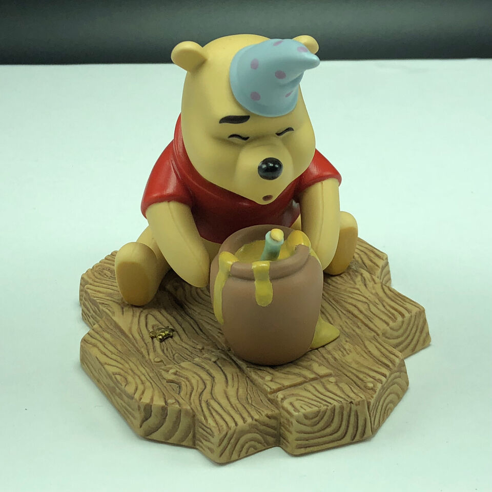 Winnie Pooh Friends Figurine Walt Disney Porcelain Enesco Hip Poohray