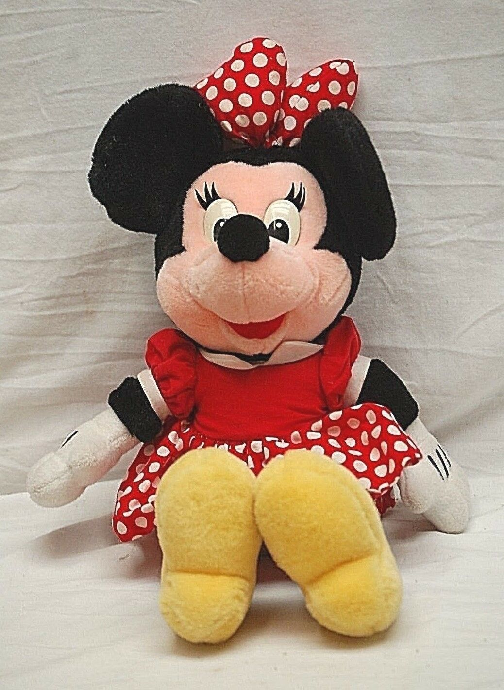 Classic Disney Minnie Mouse w Polka Dot Outfit & Bow 17" Stuffed Plush ...