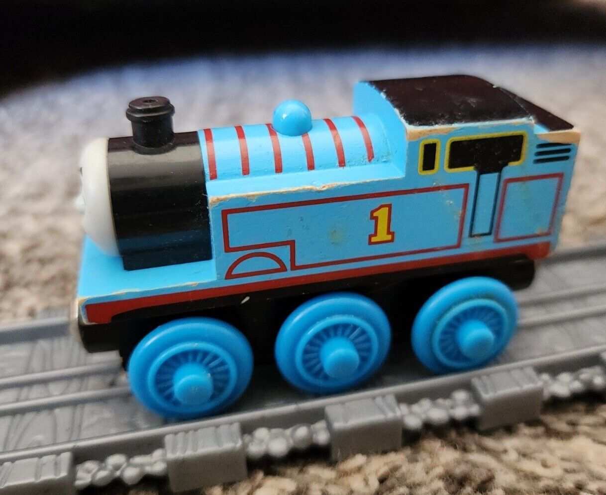 Thomas And Friends Wooden Railway Train Magnetic Thomas Number 1 Train ...