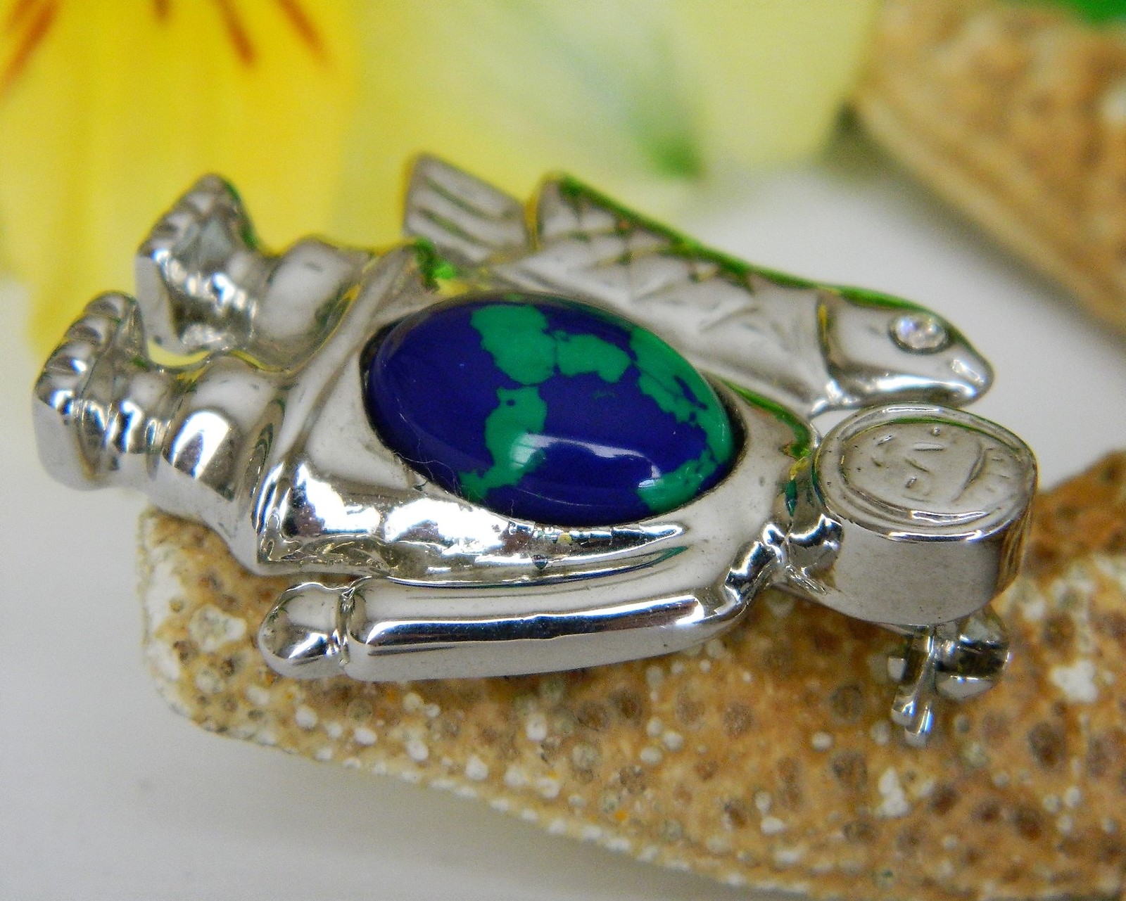 Vintage Eskimo Inuit Fish Jelly Belly Brooch Pin Silver Tone Cabochon ...