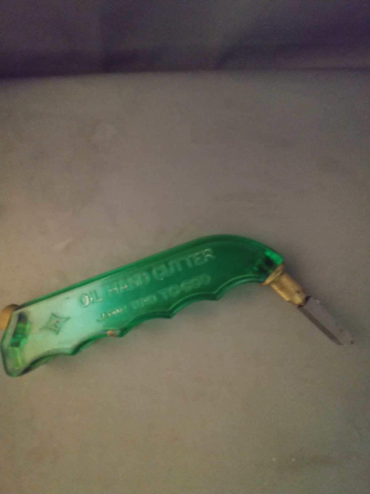 Toyo TC-600 Oil Hand Glass Cutter - Knives & Cutters