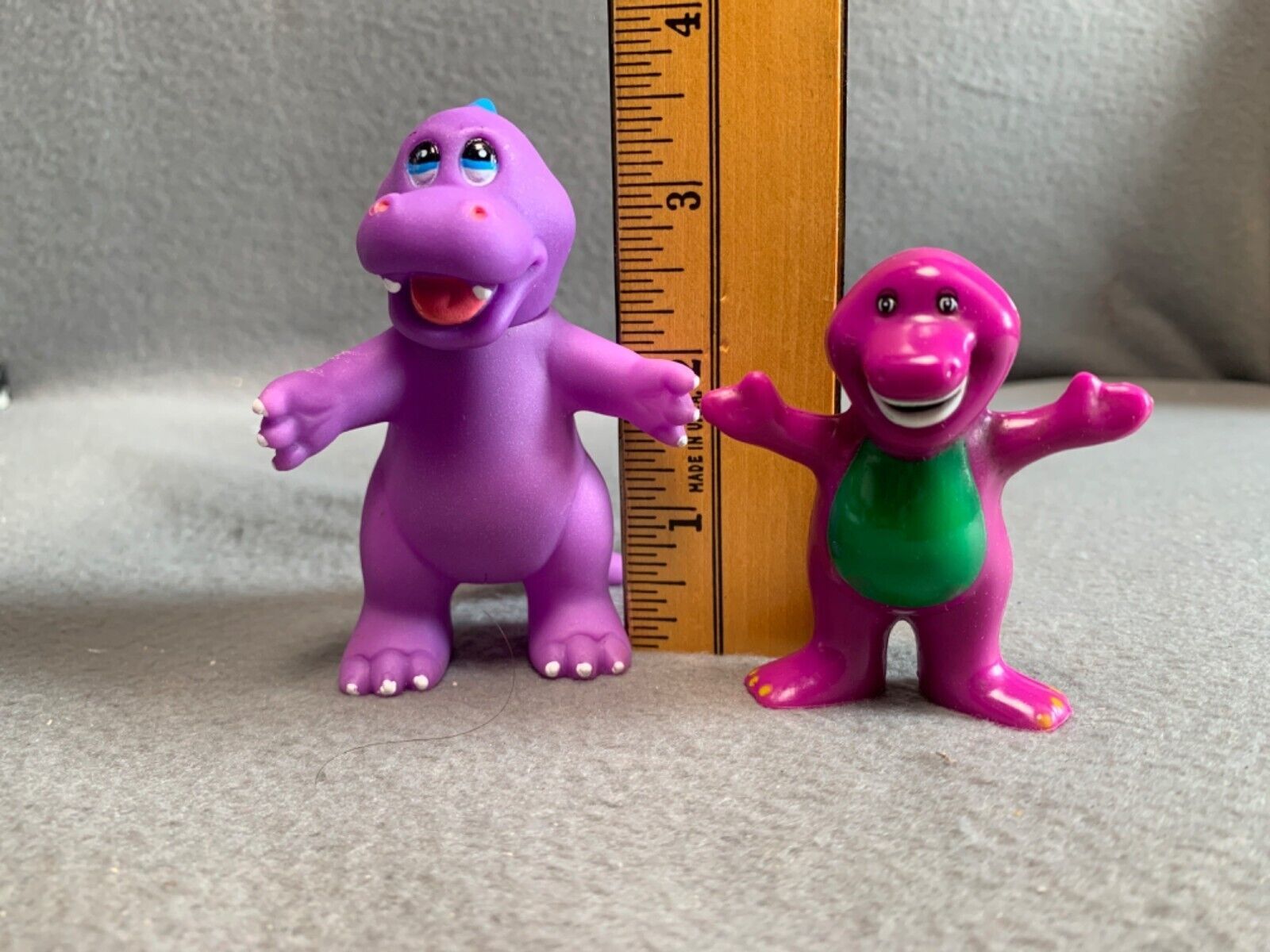 1992 Barney Dinosaur Figures Set - Action Figures