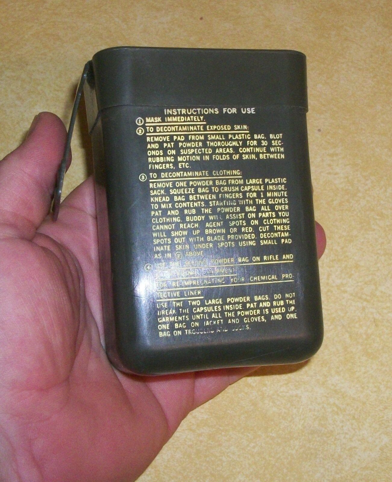 VTG MILITARY DECONTAMINATION KIT ARMY FIELD GEAR VIETNAM WAR RIFLE ...