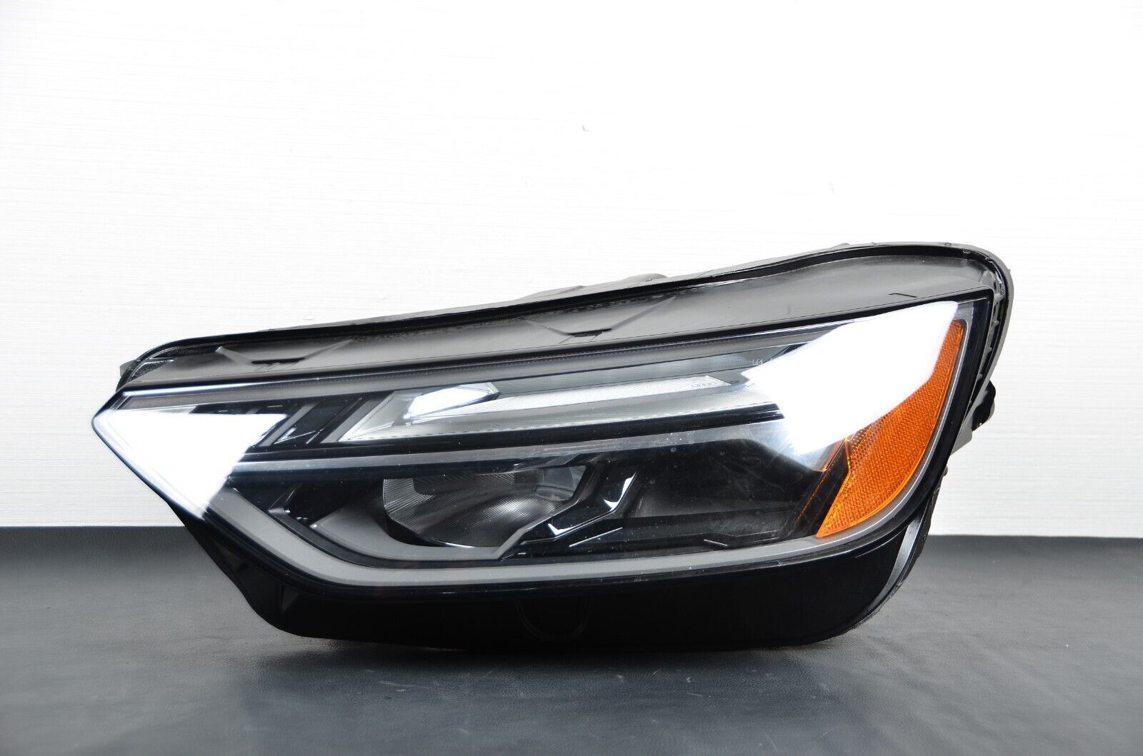 Complete! 2021 2022 2023 Audi Q5 SQ5 Single LED Headlight Left Driver ...