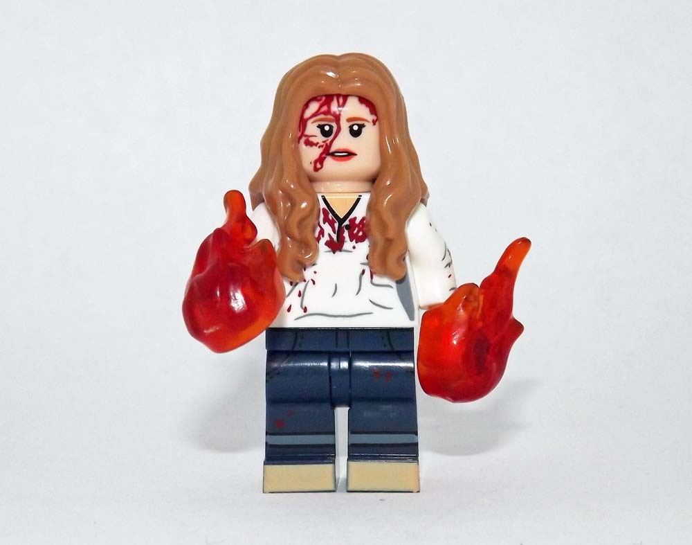 Wanda Maximoff Multiverse of Madness Scarlet Witch Minifigure US Toy ...