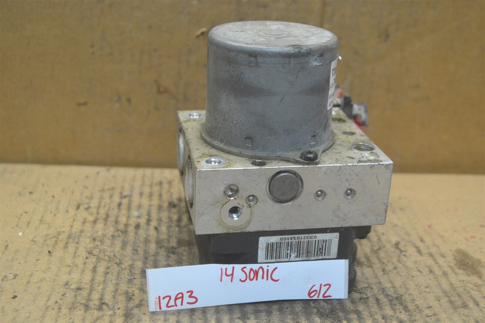 2014 Chevrolet Sonic ABS Pump Control OEM 95317942 Module 612-12A3 ...