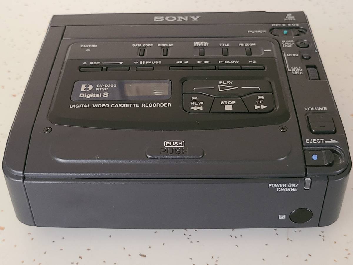 SONY GV-D200 DIGITAL8 RECORDER PLAYER HI8 D200 PORTABLE VIDEO TRANSFER ...