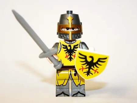 SM Maltese Knight Yellow And Black Castle Soldier Collectible ...