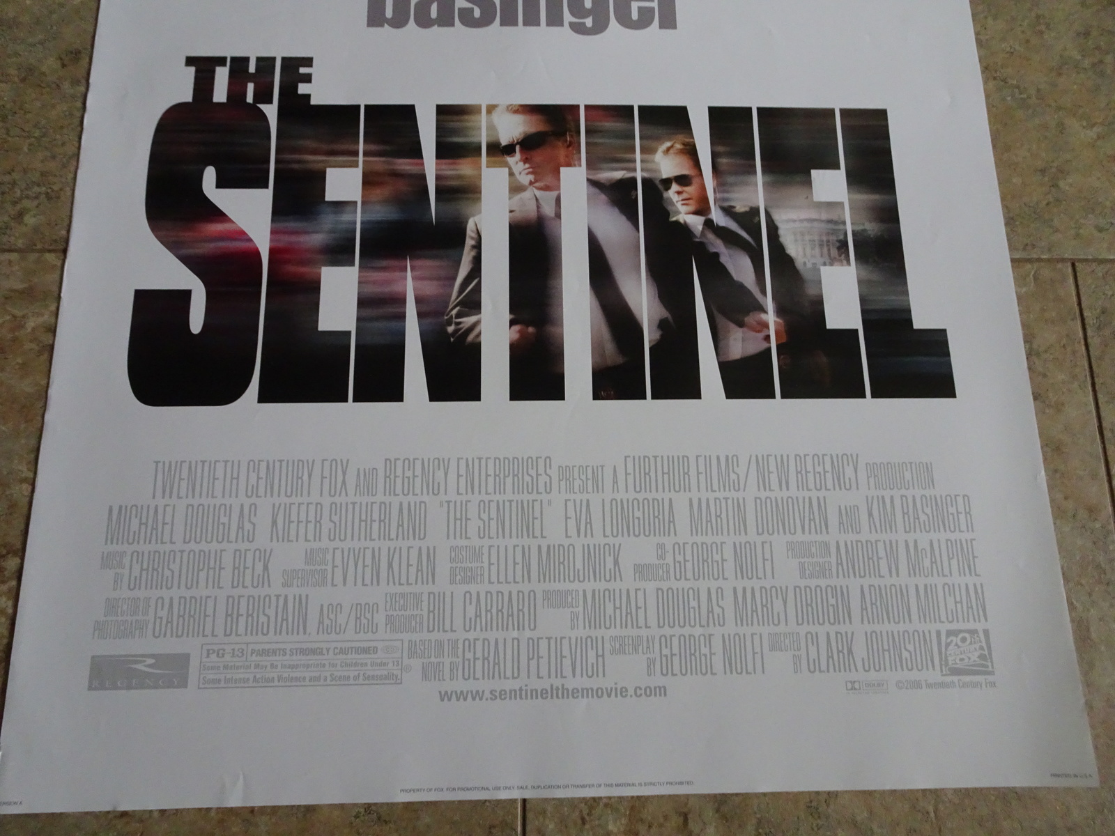 THE SENTINEL - MOVIE POSTER WITH MICHAEL DOUGLAS & KIEFER SUTHERLAND ...