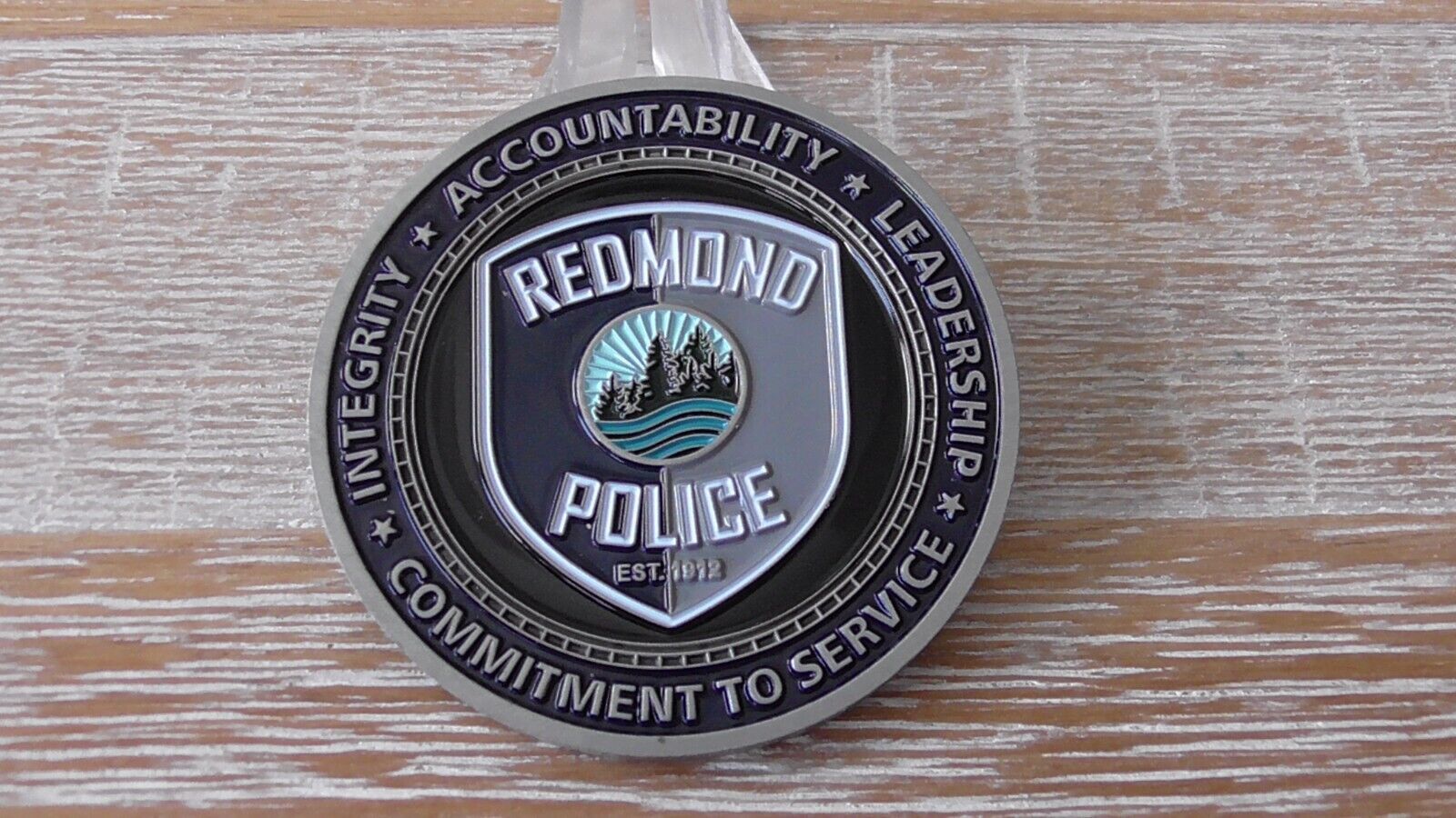 Redmond Police Department WA Challenge Coin #A72 - Challenge Coins