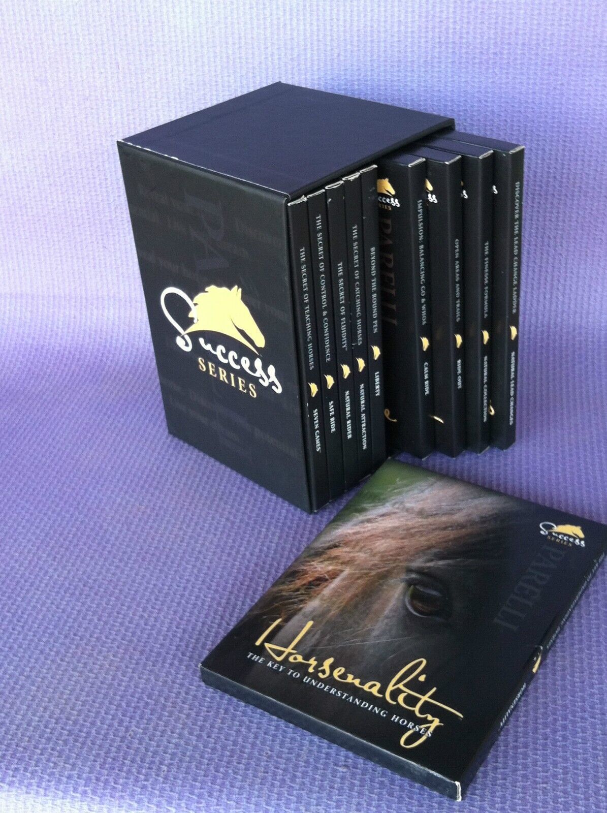Parelli Success Series - 10 DVD BOX SET + POCKET GUIDES - VERY ...