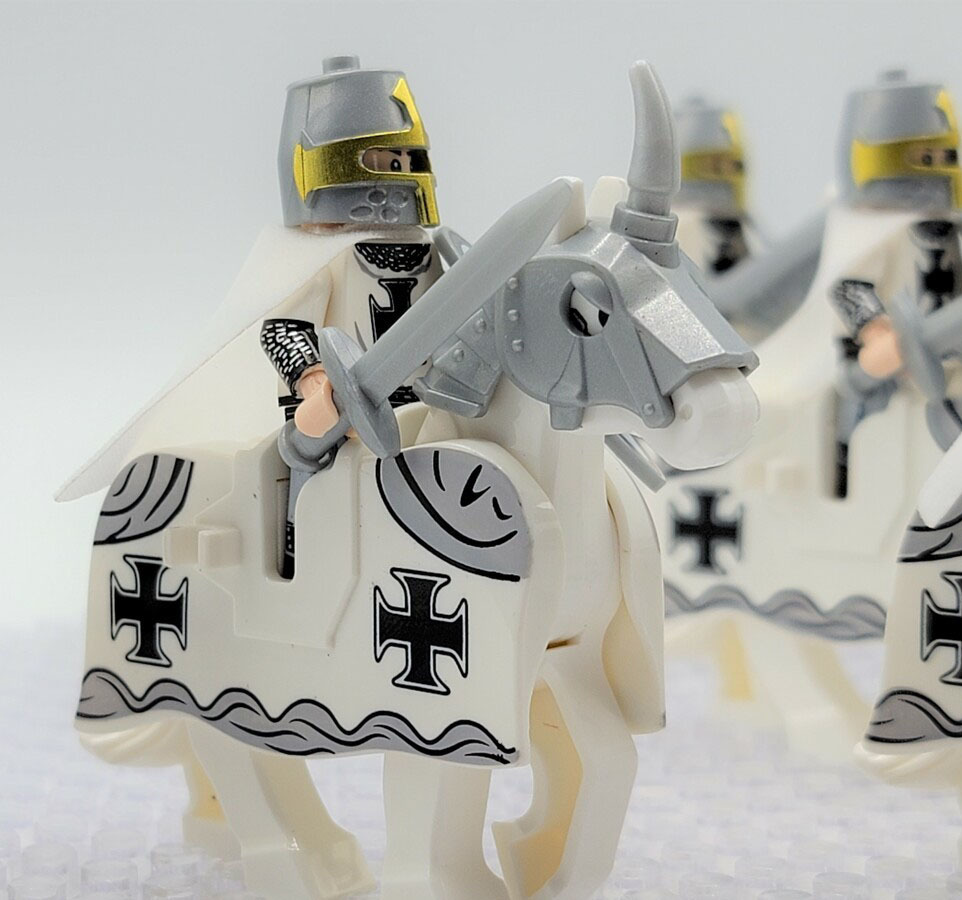 Medieval Mounted Teutonic Knights Army Set 10 Minifigures Lot - Building Toys & Blocks