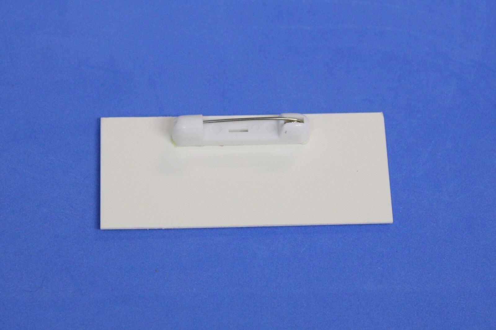 HOOTERS RESTAURANT GIRL MARICELA ORANGE NAME TAG / PIN - Waitress Pin ...