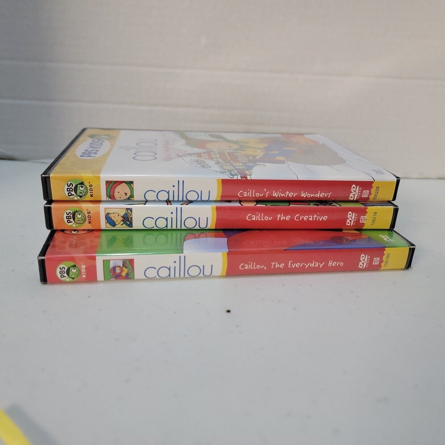 Caillou DVD Lot of 3 PBS Kids - DVDs & Blu-ray Discs