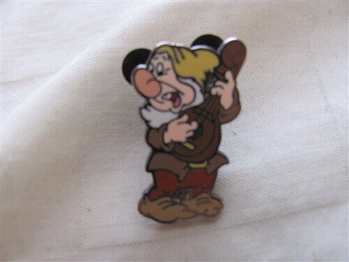 Disney Swap Pins 57187 Stock - Snow White and 50 similar items