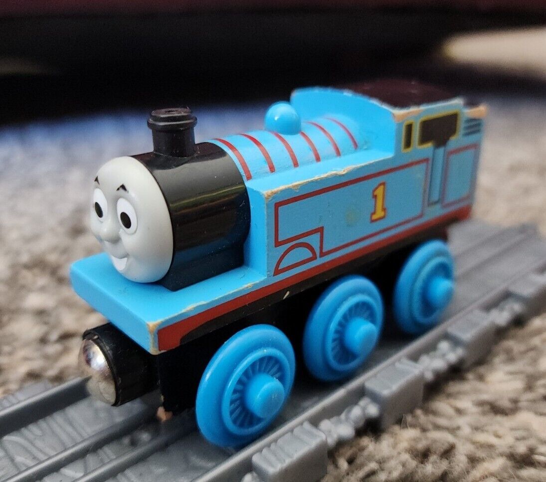 Thomas And Friends Wooden Railway Train Magnetic Thomas Number 1 Train ...