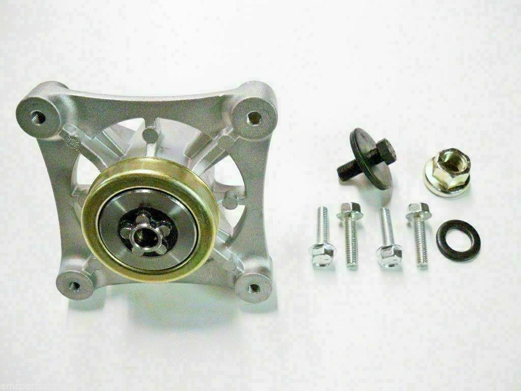 NEW SPINDLE ASSEMBLY FITS SNAPPER 84005711 - Lawn Mower Parts