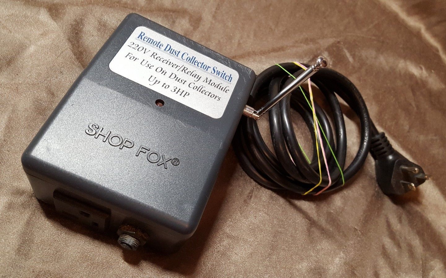 Wireless Remote Dust Collector 220 volts up to 3 HP - Woodworking Supplies