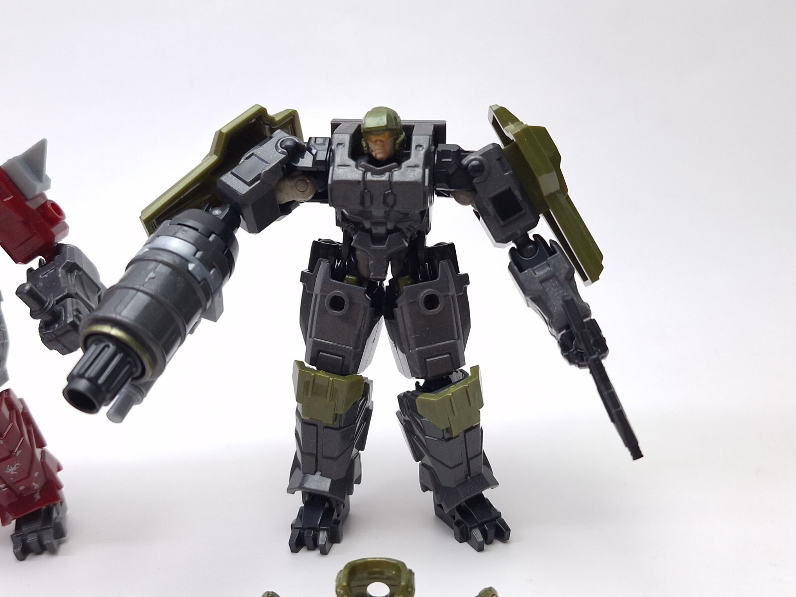 Mega Construx Bloks Iconic Armor The Halo Mark I Prototype Exosuit ...